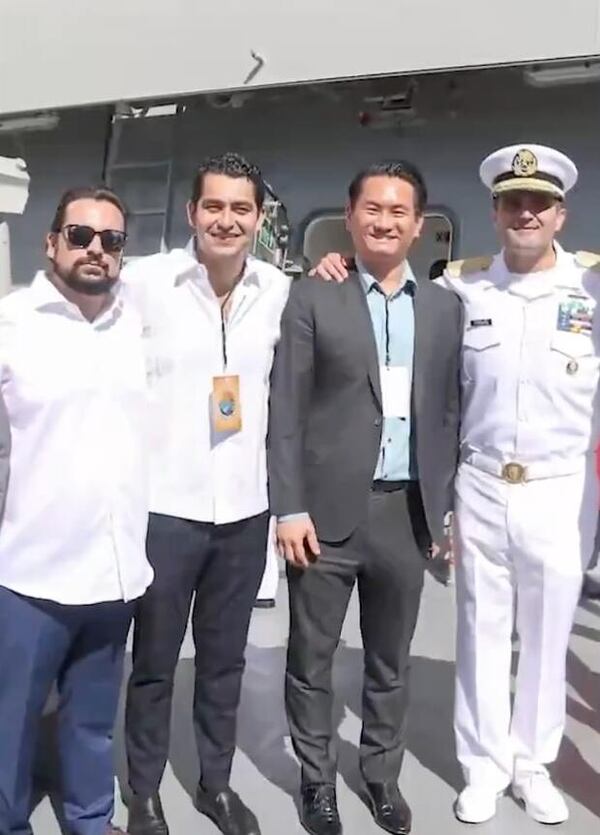 Las FOTOS que ligan al hijo de Durazo con marino acusado de huachicol fiscal