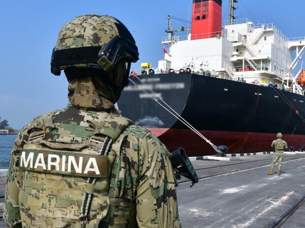 Señalan a otro vicealmirante de la Marina de estar ligado a red de ...